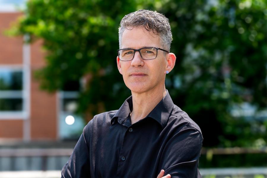 Profile - Kenneth MacKendrick | Faculty of Arts | University of Manitoba