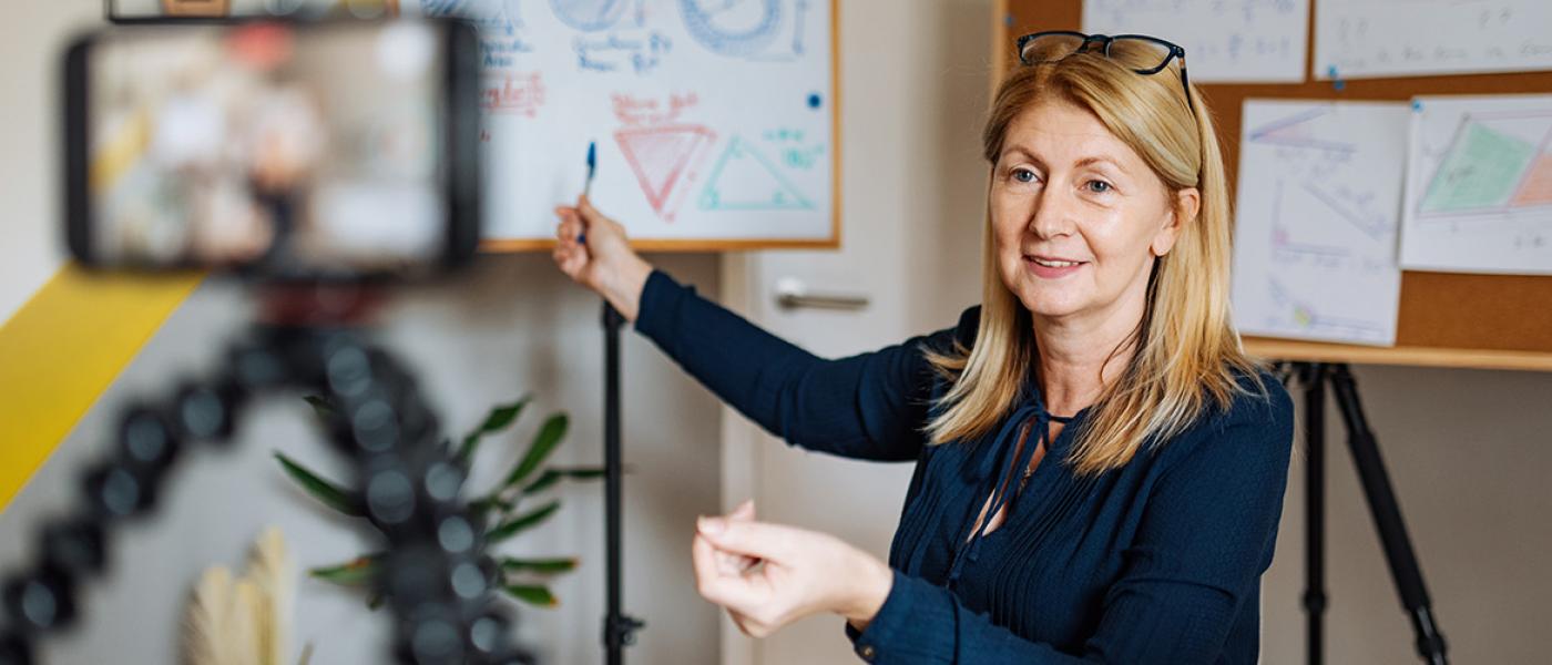 Online teaching | The Centre for the Advancement of Teaching and ...