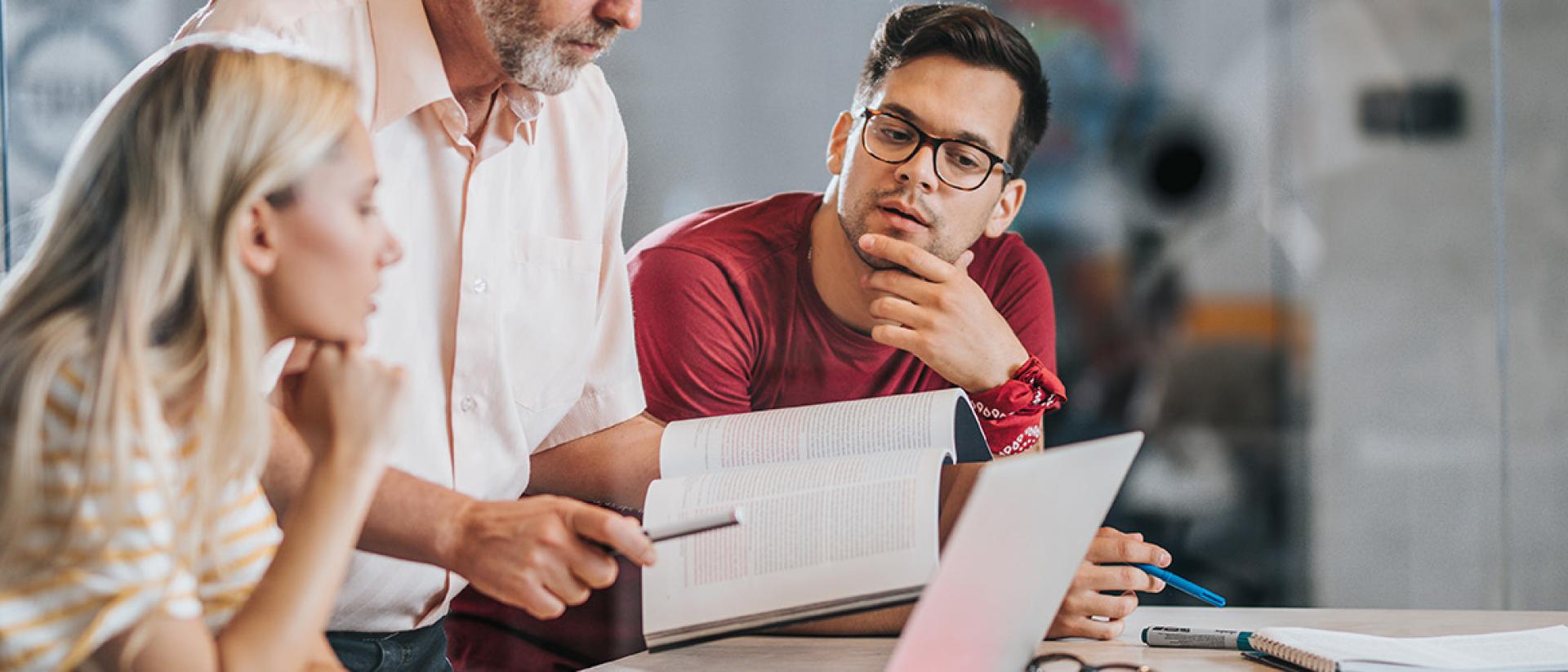 Providing feedback to students | The Centre for the Advancement of ...